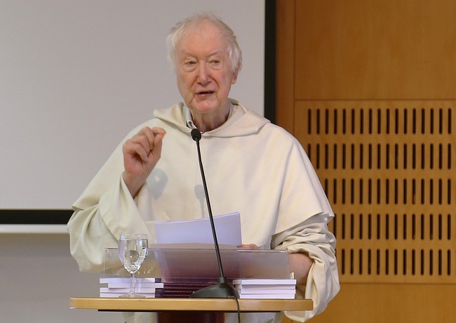 Pastoraltagung: Applaus für Kardinal Timothy Radcliffe